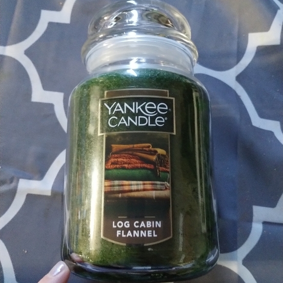 Yankee Candle | Accents | 22 Oz Yankee Candle Log Cabin Flannel | Poshmark